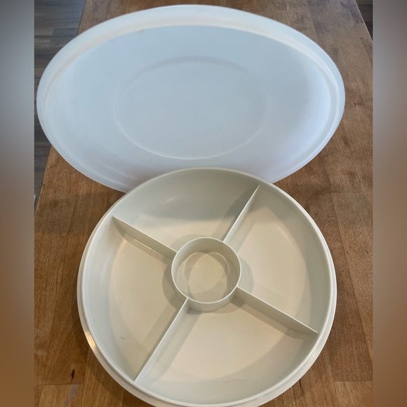 Tupperware | Dining | Tupperware Vintage Round Snack Tray With Locking ...